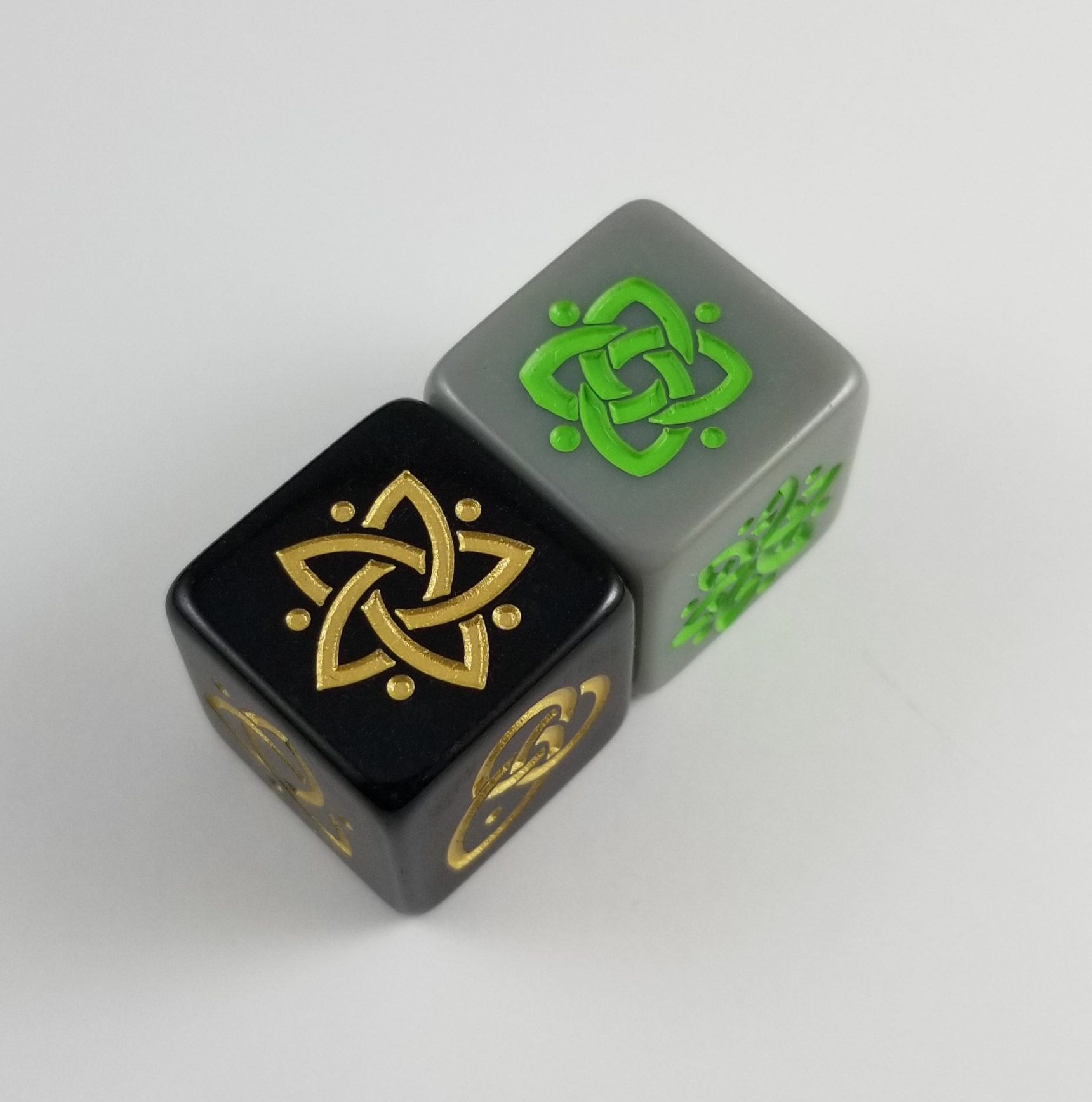 Celtic Dice, Set of 2 - D6 - Irish, Knot, Gaelic - DiceMakers.com