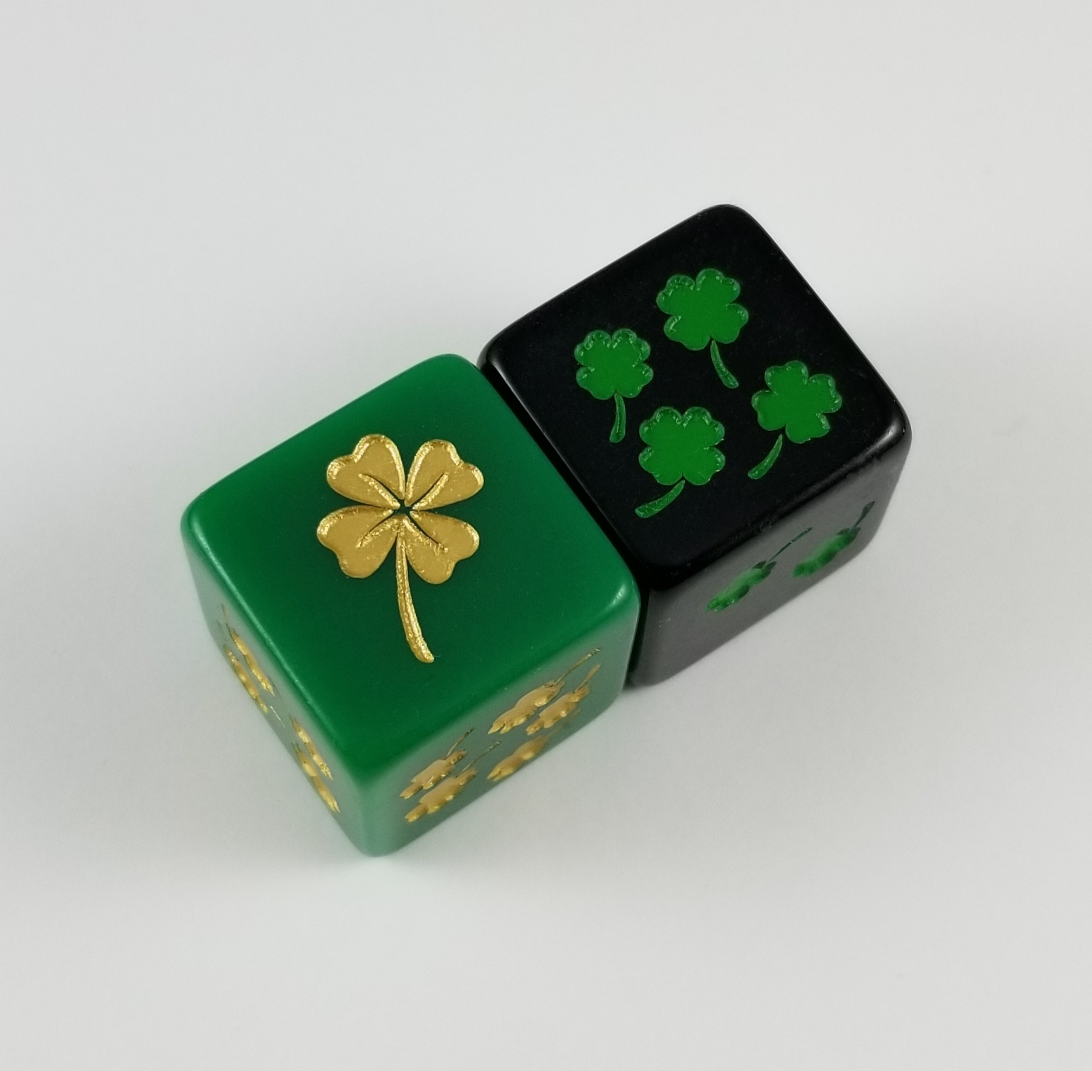 Lucky Clover Dice, Set of 2 - D6 - DiceMakers.com