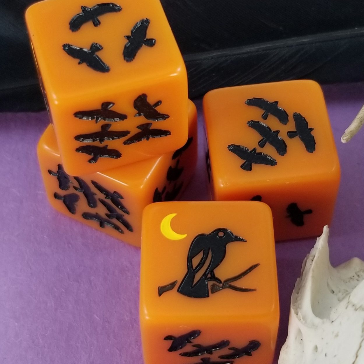 Ravens / Crows - Set of 2 D6 - DiceMakers.com